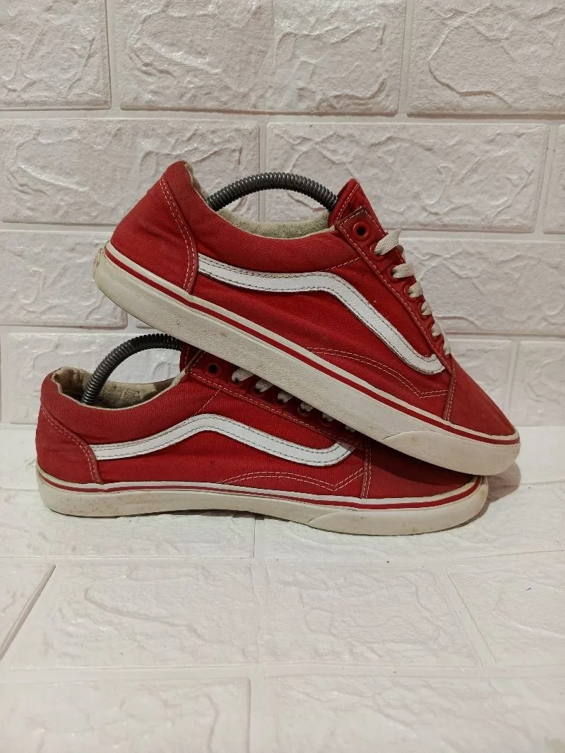 oldskool vans red
