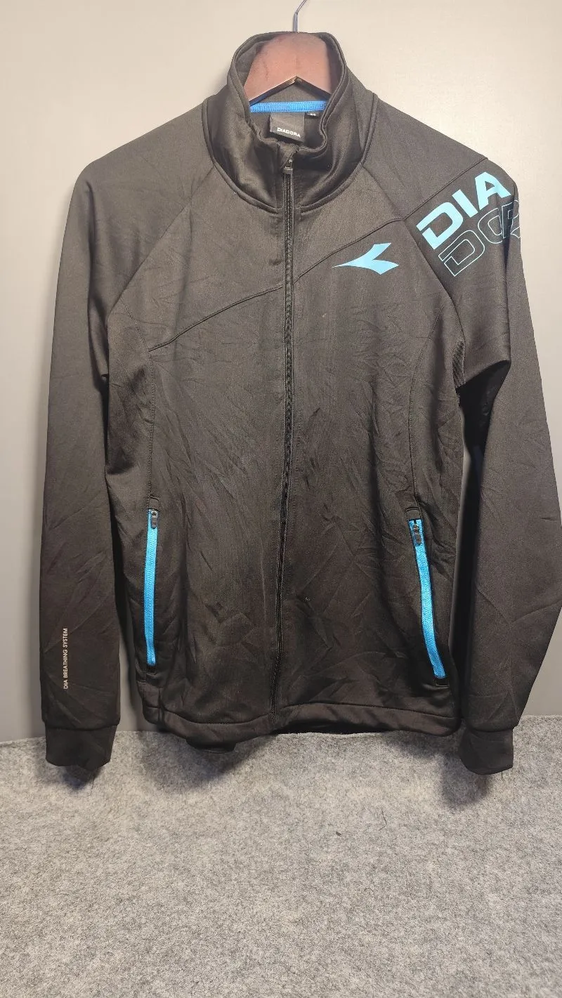 bahan jaket polyester